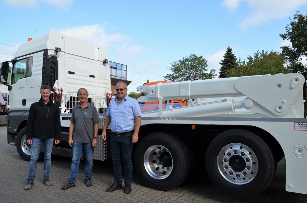 Siloabsetzkipper verkauft - velsycon GmbH - Silo-Wechselsystem